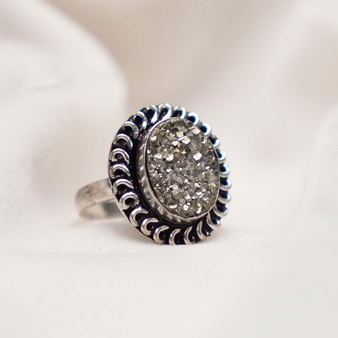 Pyrite Geode Ring – studdmuffynlife
