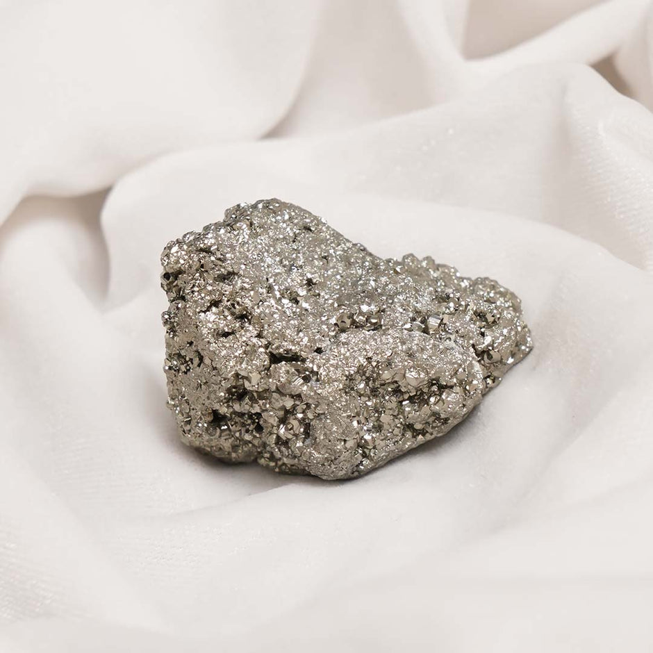 Pyrite & Crystal | Love | Healing | Protection & Strength – studdmuffynlife